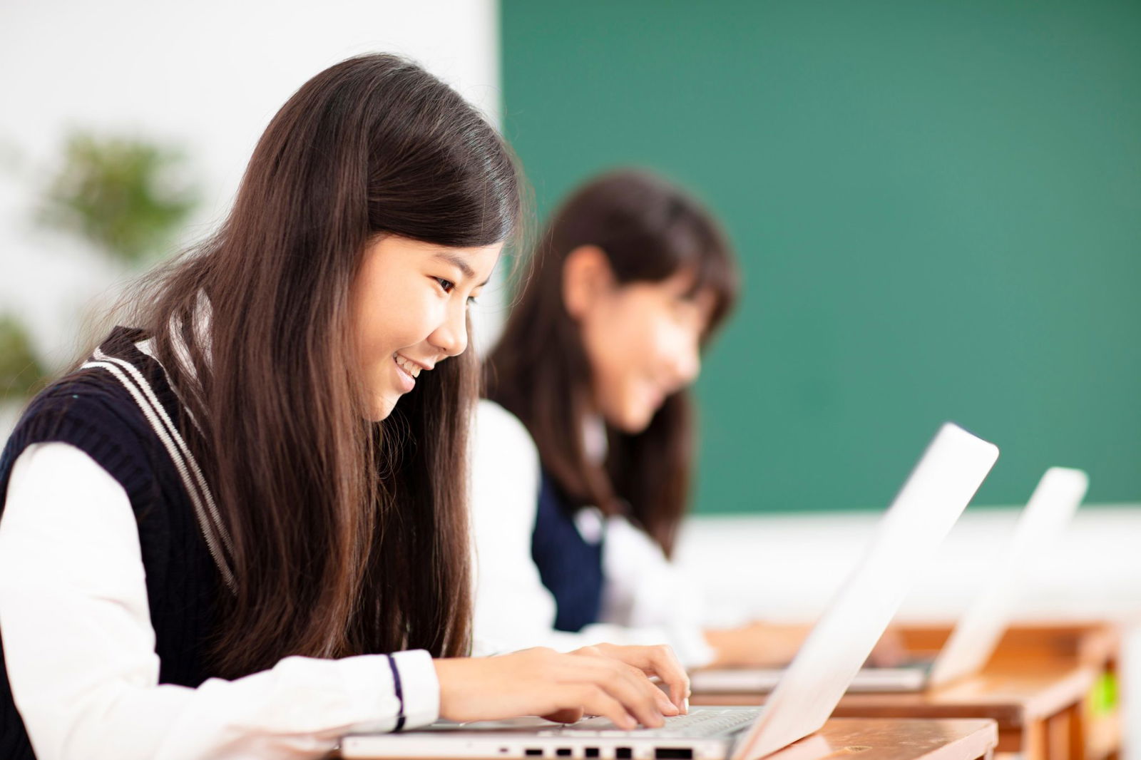 ? 5 Ways Technology Is Improving Student Engagement - ClassPoint Blog ...